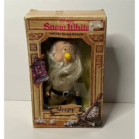 Bikin | Toys | Walt Disneys Sleepy From Sleepy Snow White And The Seven ...
